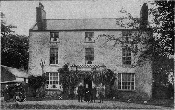 Fluids, Fluorescence and a Hat Full of Beetles - IMA