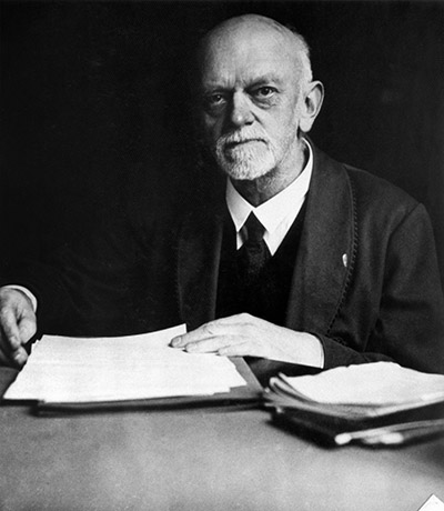 Historical Notes: Maths in the Time of Quarantine - IMA